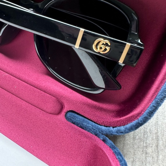 Gucci | Accessories | Gucci Sunglasses 57mm Blackgray With Gold Detail ...